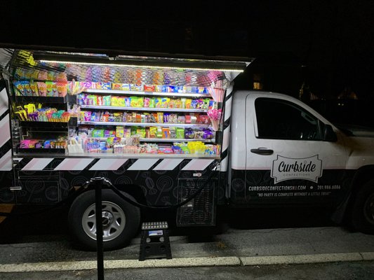 CURBSIDE CONFECTIONS - CANDY & SNACK TRUCK - Updated March 2025 - 125 ...