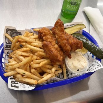 ROXY & JO’S SEAFOOD GRILL & OYSTER BAR - Updated November 2024 - 188 ...