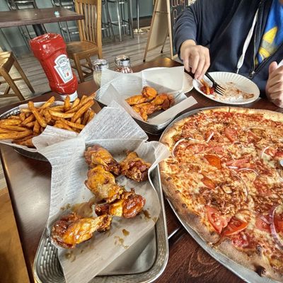 WICKED CHEESY - Updated December 2025 - 57 Photos & 122 Reviews - 1079 ...