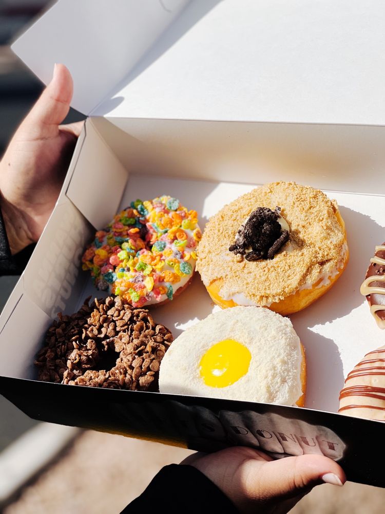 HURTS DONUT - Updated September 2024 - 1302 Photos & 675 Reviews - 2161 ...