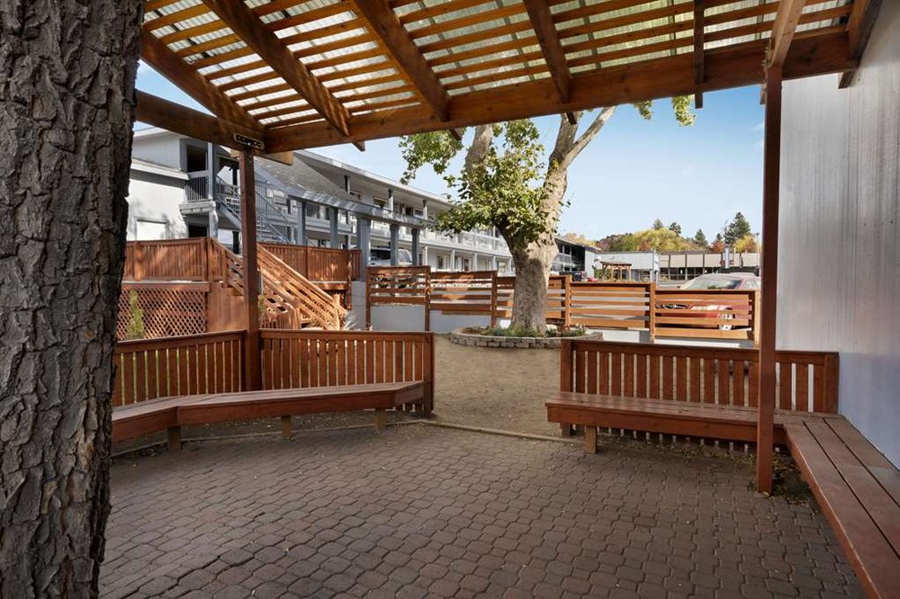 DAYS INN BY WYNDHAM BEND - Updated August 2025 - 123 Photos & 122 ...