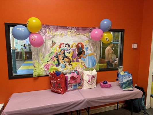 HIGH 5 INDOOR PLAYGROUND - Updated July 2025 - 157 Photos & 244 Reviews ...