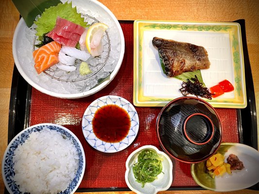 RESTAURANT SUNTORY - 2688 Photos & 476 Reviews - 2233 Kalakaua Ave ...