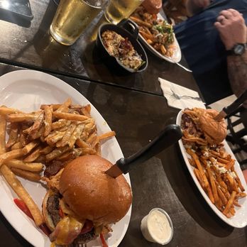 BRODERICK ROADHOUSE - Updated August 2024 - 1439 Photos & 1509 Reviews ...