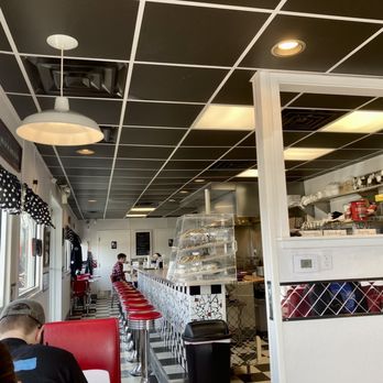 TWISTED BURGER DINER - 32 Photos & 26 Reviews - 3142 Miller Rd, Flint ...