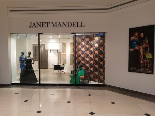 JANET MANDELL - Updated December 2025 - 900 North Michigan Ave, Chicago ...
