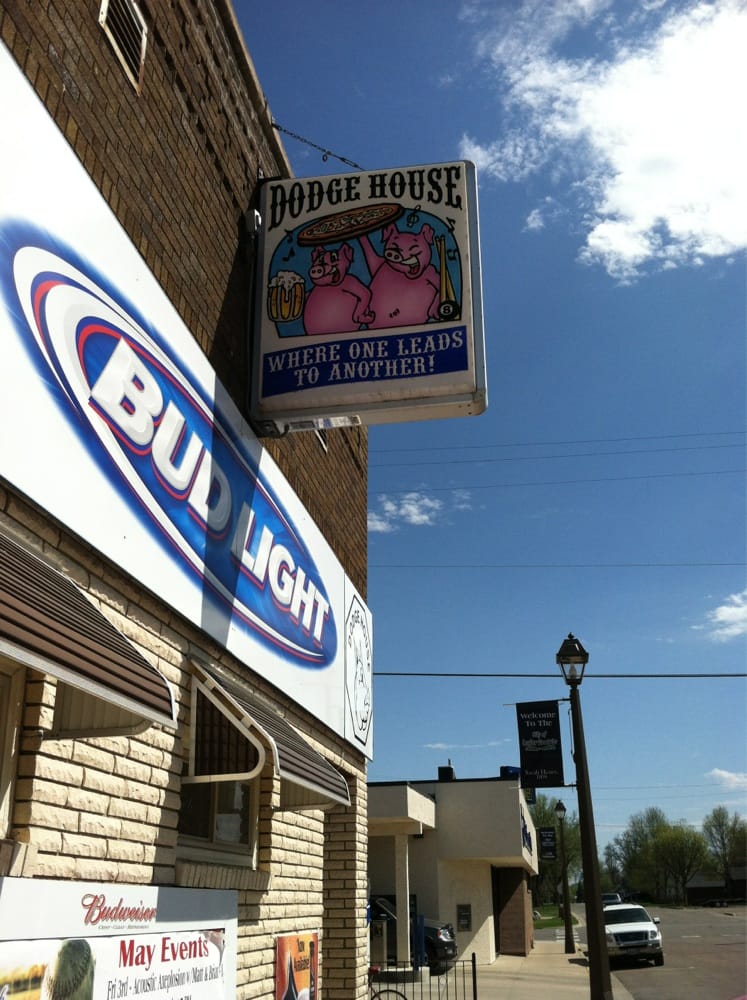 DODGE HOUSE - Updated December 2025 - 22 Juniper St N, Lester Prairie ...