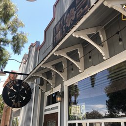 LUCKY FOOLS PUB - Updated December 2025 - 284 Photos & 443 Reviews - 75 ...