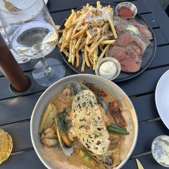 LE COCHON WINE BAR AND BISTRO - Updated December 2025 - 41 Photos & 26 ...