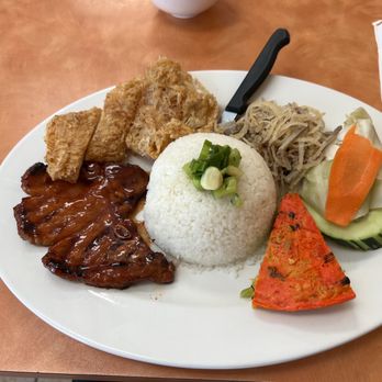 COM TAM THUAN KIEU - Updated June 2024 - 404 Photos & 329 Reviews ...