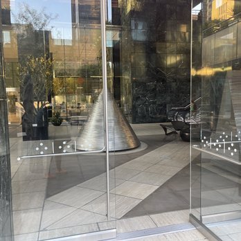 EQUINOX DOWNTOWN LA - 123 Photos & 267 Reviews - 444 Flower St, Los ...