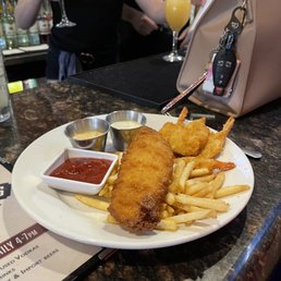 ELLIOTT’S ON CONGRESS - Updated December 2025 - 306 Photos & 308 ...