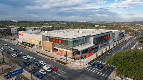 H-E-B - Updated November 2025 - 124 Photos & 13 Reviews - 2400 S ...