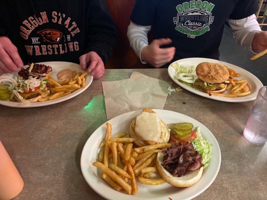 RAINBOW CAFE - Updated May 2024 - 40 Photos & 80 Reviews - 209 S Main ...