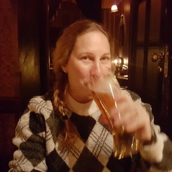 SINGER - Updated September 2025 - 82 Photos & 37 Reviews - ul. Estery ...