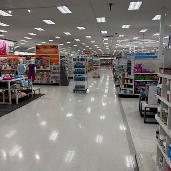 TARGET - Updated December 2025 - 148 Photos & 27 Reviews - 1922 E Main ...