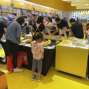 THE LEGO STORE - Updated January 2026 - 27 Photos - 1800 Sheppard ...