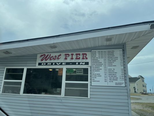 WEST PIER DRIVE-IN - 49 Photos & 101 Reviews - 849 W Pier Dr, Sault Ste ...