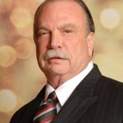 VICTOR V KITT, MD - 2701 16th St, Bakersfield, California - 42 Reviews ...