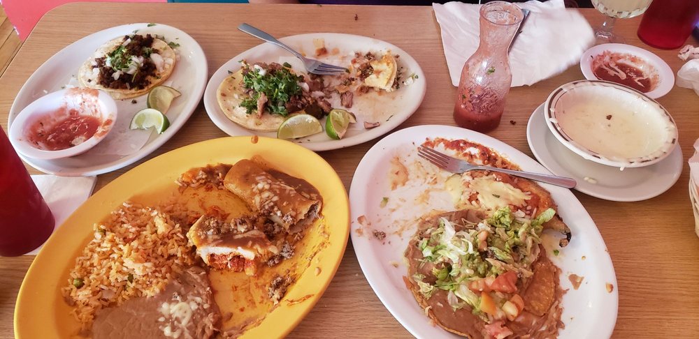 EL CENTENARIO - 43 Photos & 60 Reviews - Mexican - 1306 S Kansas Ave ...