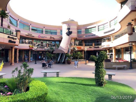 ENCINO PLACE - 25 Photos & 59 Reviews - 16101 Ventura Blvd, Encino ...