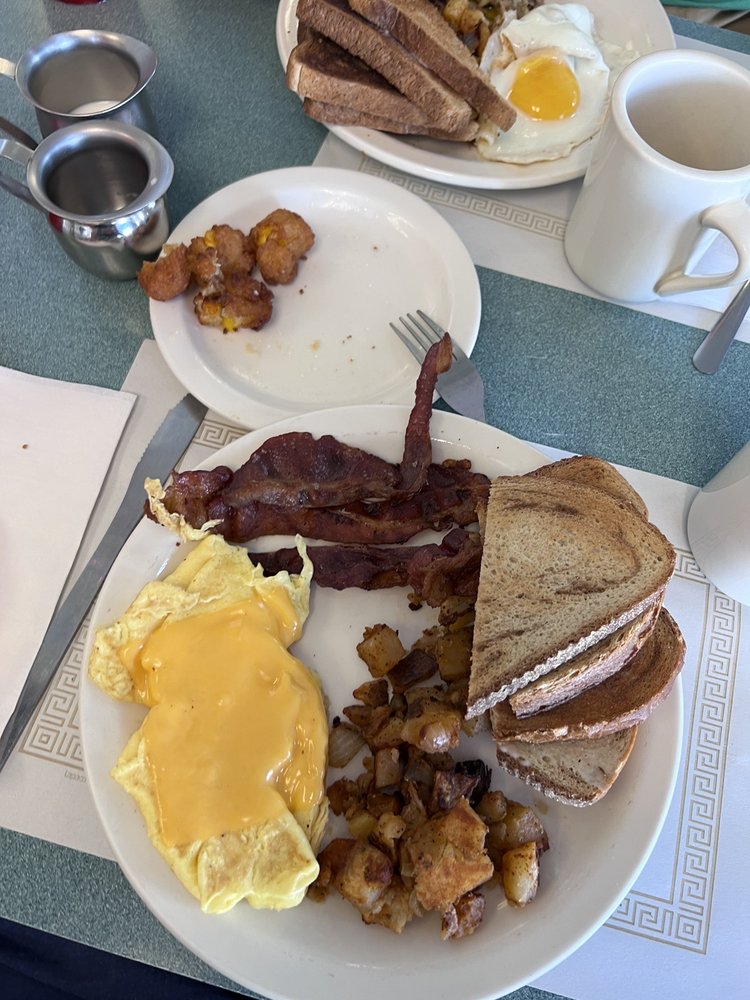 DEMI’S PLACE | 36 Photos & 65 Reviews | 4163 Austin Blvd, Island Park ...