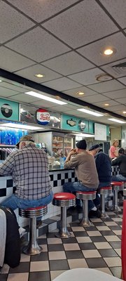 CRUISERS DINER - Updated December 2025 - 51 Photos & 61 Reviews - 155 ...