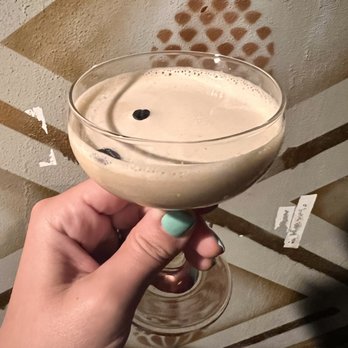 BAR SOVEREIGN - Updated September 2025 - 105 Photos & 139 Reviews - 514 ...