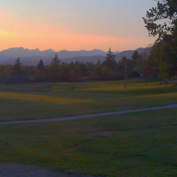 QUILCHENA PARK - Updated December 2025 - 16 Photos - 4590 Magnolia ...