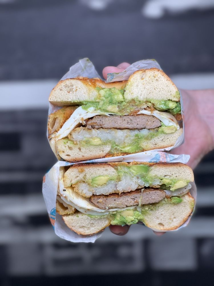 Siegel’s Bagelmania, Las Vegas | Roadtrippers