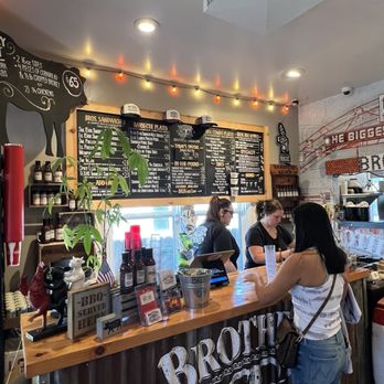 BROTHERS BARBECUE - Updated June 2024 - 989 Photos & 889 Reviews - 618 ...