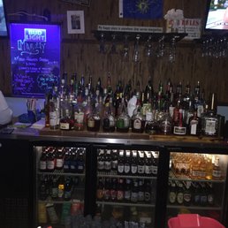 PARROT ISLAND GRILL - Updated June 2025 - 49 Photos & 104 Reviews ...