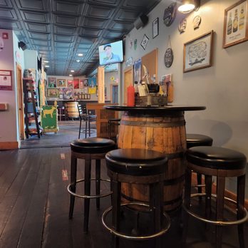 THE ANGRY GOAT PUB - Updated May 2024 - 134 Photos & 150 Reviews - 938 ...