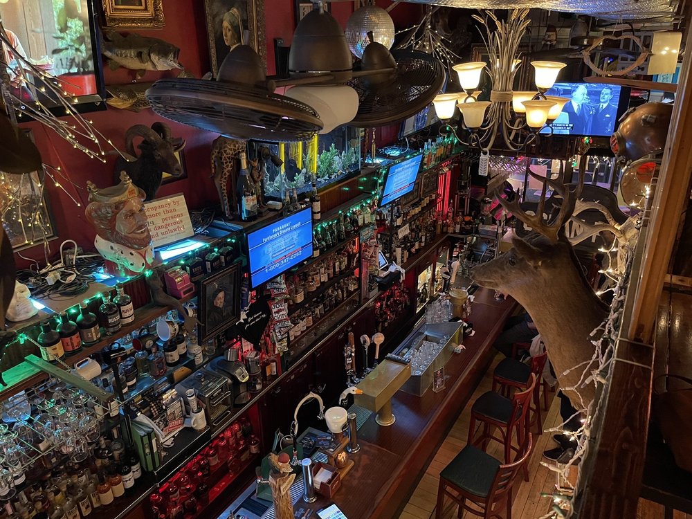 BROADWAY DIVE BAR - 60 Photos & 172 Reviews - 2662 Broadway, New York ...
