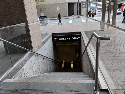 QUEENS QUAY STATION - FERRY DOCKS - Updated September 2024 - 11 Photos ...