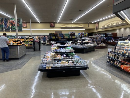 VONS - Updated August 2025 - 50 Photos & 63 Reviews - 5688 Telephone Rd ...