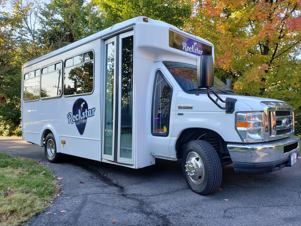 ROCKSTAR PARTY BUS - Updated October 2025 - 11 Photos - St. Louis ...