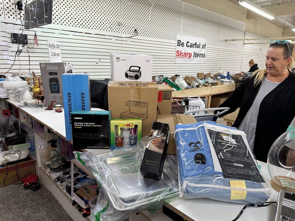 DOOR BUSTERS - Updated February 2025 - 50 Photos - 1435 S San Jacinto ...