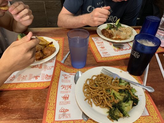 MERRYLAND BUFFET - Updated December 2025 - 13 Photos & 26 Reviews ...