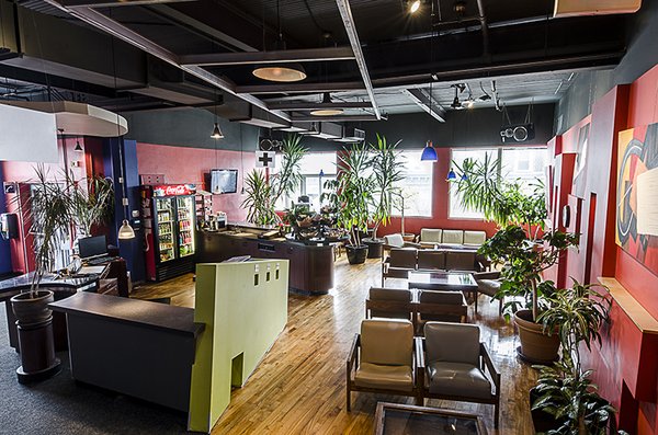 STUDIO BIZZ MONT-ROYAL - Updated January 2026 - 551 Avenue du Mont ...