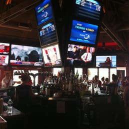 MOOSE WINOOSKI’S - Updated January 2026 - 35 Photos & 88 Reviews - 20 ...