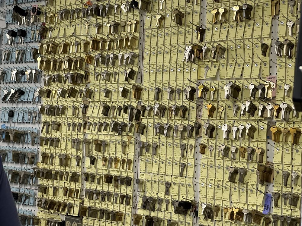 EAST PORTLAND LOCKSMITH - Updated September 2025 - 10 Photos & 140 ...