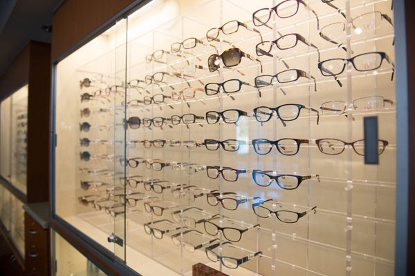 NEOVISION EYE CENTER - Updated December 2025 - 29 Photos & 111 Reviews ...