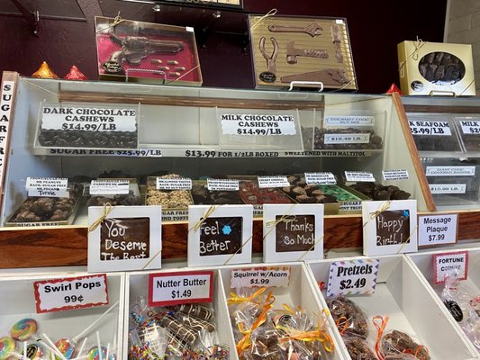 CHOCOLATE COTTAGE - Updated July 2024 - 66 Photos & 40 Reviews - 720 E ...