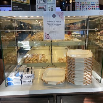 SWEET HUT BAKERY & CAFE - Updated November 2024 - 1594 Photos & 889 ...