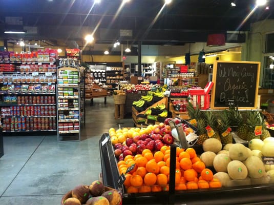 TOM’S MARKET - Updated March 2026 - 36 Reviews - 137 Child St, Warren ...