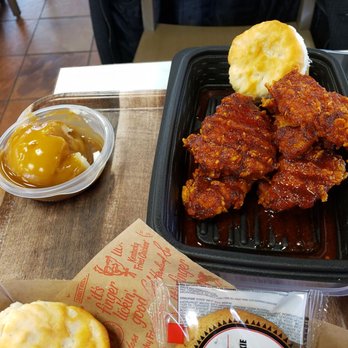 KFC - Updated September 2025 - 420 N Harlem Ave, Freeport, Illinois ...