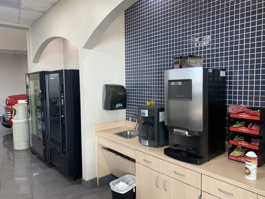 BOB TOMES FORD - Updated January 2026 - 98 Photos & 503 Reviews - 950 S ...