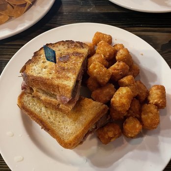 THE BOOT ROOM - 93 Photos & 98 Reviews - 2501 University Dr, Durham ...