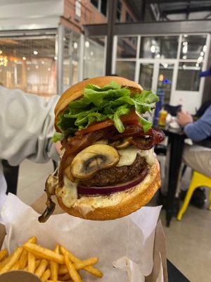 BURGER NV - Updated December 2025 - 56 Photos & 55 Reviews - 299 E ...